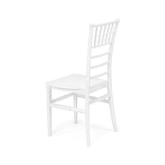 Utleie av hvite Tiffany Chiavari stoler - Hafjell festutstyr